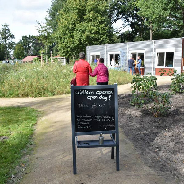 Binnenweg 1a - Zorg-Kinderboerderij Ten Woude - Oranjewoud Historie ...